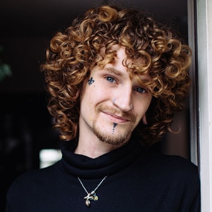 Julian Normand - Behindthechair.com
